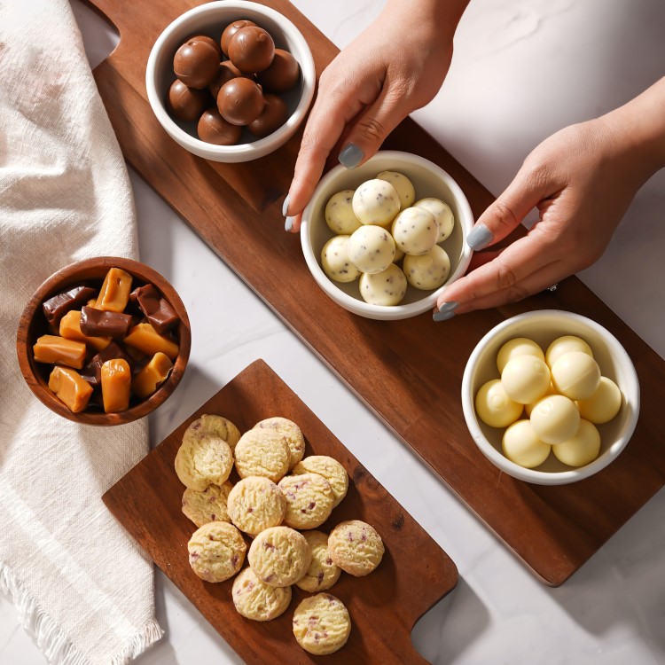 Buy our chocolate delight condolence gift box at broadwaybasketeers.com